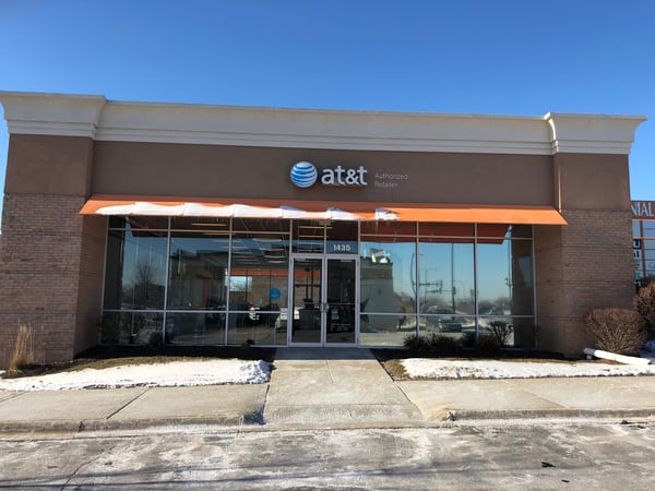 AT&T Store - Centennial Plaza - Addison, IL