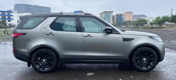 Land Rover Navnit Motors | Retailer | Mumbai, IN