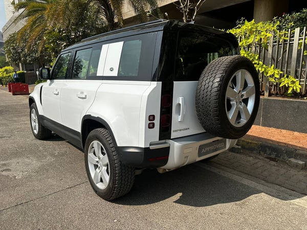 Land Rover Navnit Motors | Retailer | Mumbai, IN