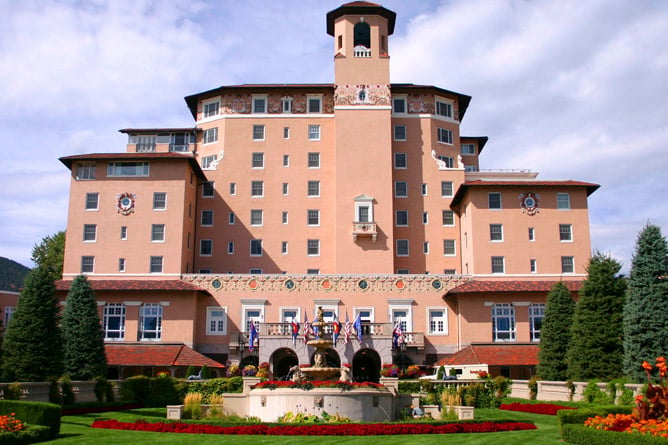 FedEx Office Hotel & Convention Center - Colorado Springs, CO - 1 Lake ...