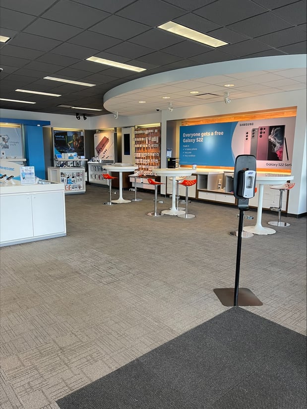 AT&T Topeka | Cell Phones, Wireless Plans & Accessories | 2201 ...