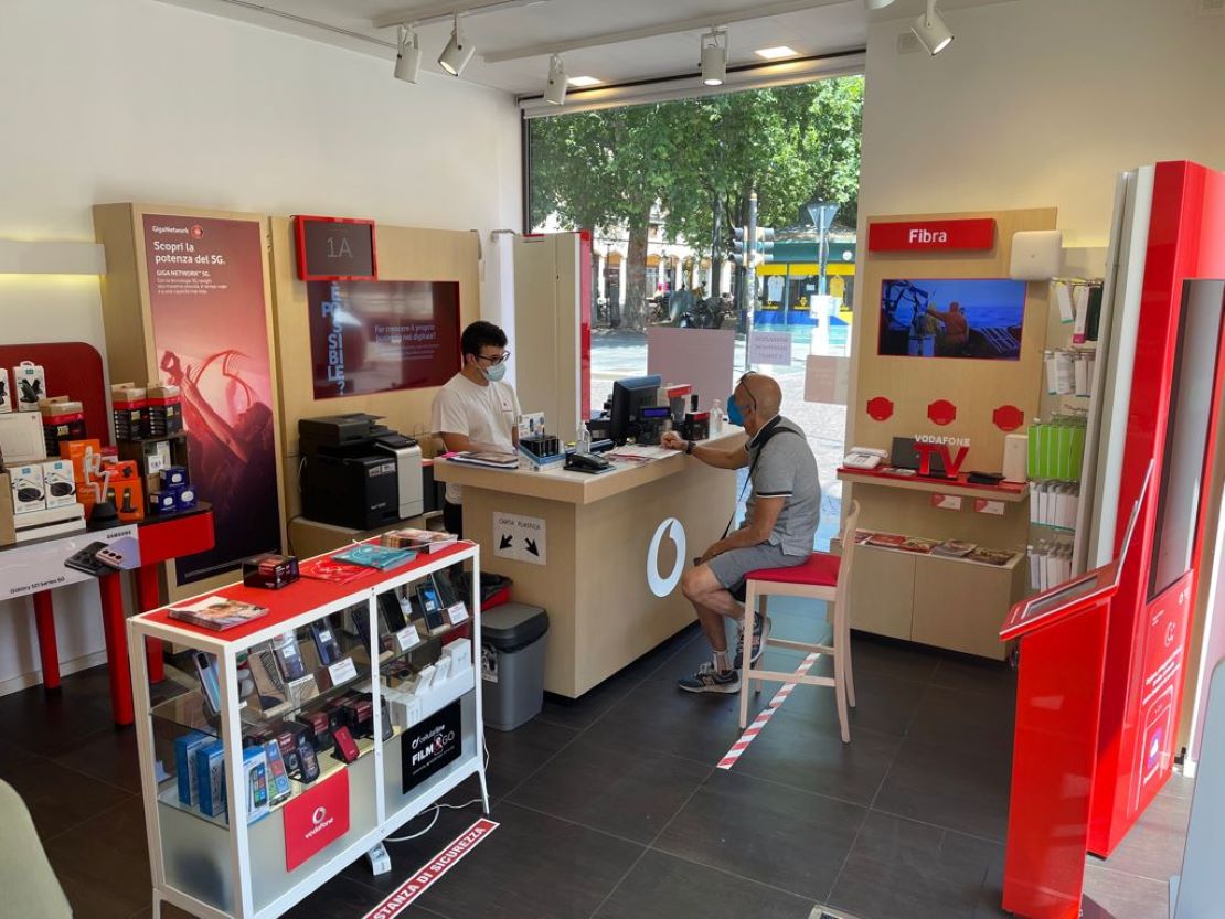 Vodafone Store | Via Emilia Centro: Via Emilia Centro 207, 41121 Modena ...