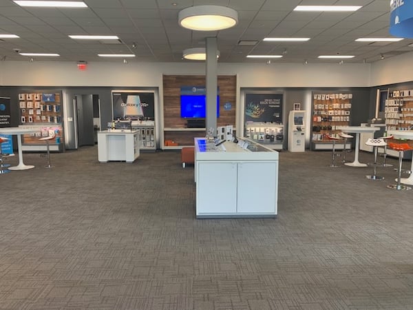 AT&T Store - Baxter Northpoint Circle – iPhone SE w/ Curbside Pickup ...