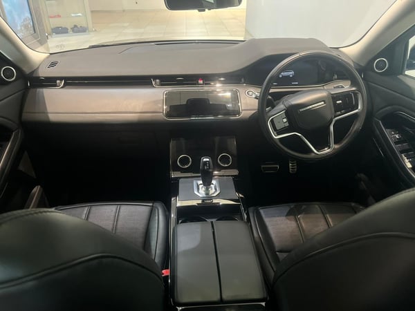 About Land Rover Modi Motors, Mumbai