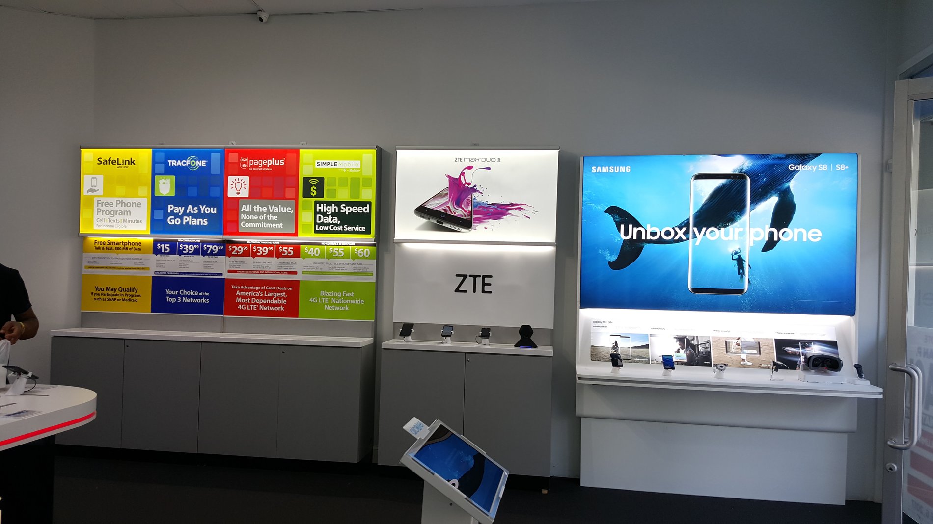 Total Wireless Stores | 903 Summit Ave | Union City, NJ