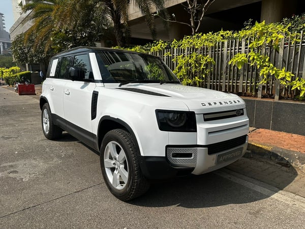 Land Rover Navnit Motors | Retailer | Mumbai, IN
