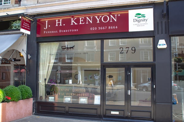 Hammersmith and Fulham Funeral Directors | Dignity Funerals