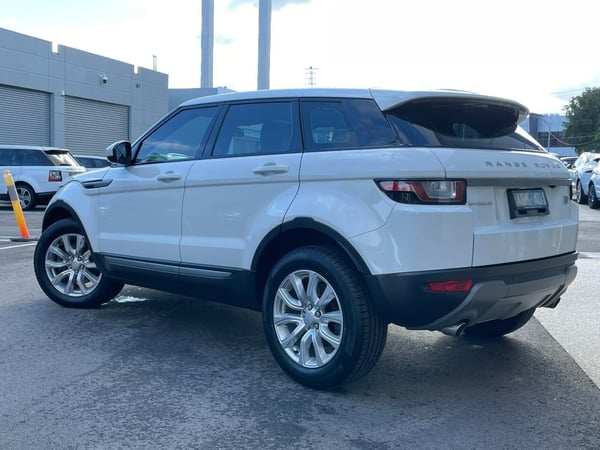 Melbourne City Land Rover | Land Rover Retailer in Port Melbourne VIC ...