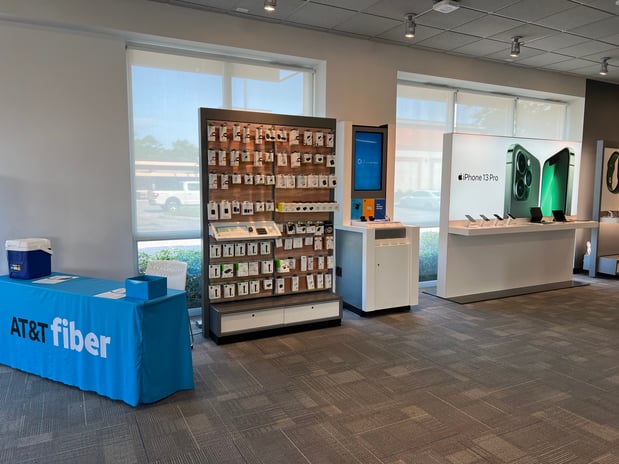 AT&T Mobile | Cell Phones, Wireless Plans & Accessories | 3730 Airport ...