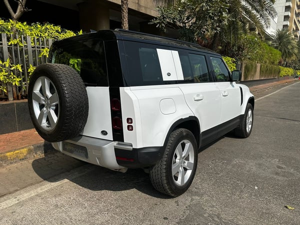 Land Rover Navnit Motors | Retailer | Mumbai, IN