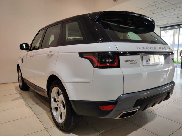 About Land Rover Modi Motors, Mumbai