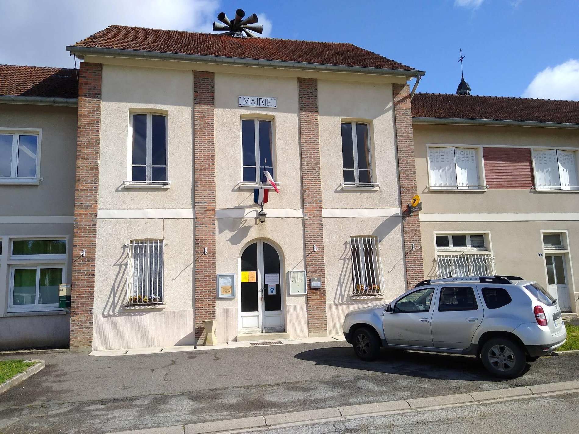 La Poste Agence Communale LES ORMES SUR VOULZIE Mairie (77134) - La Poste