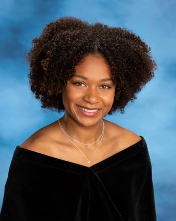 Grad Photography in Winnipeg, MB | Prestige Portraits