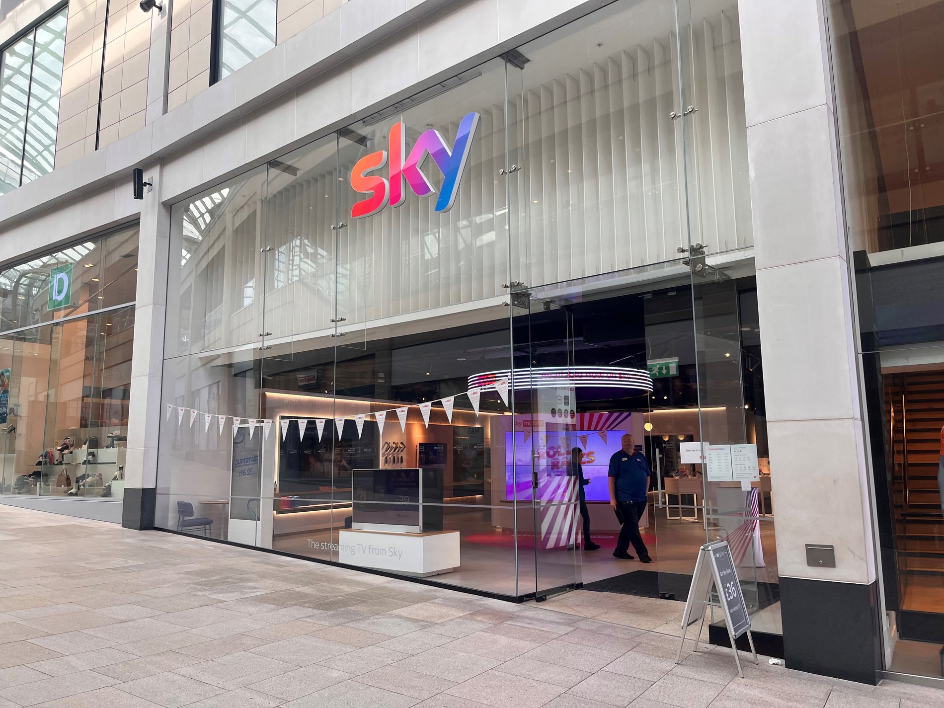 Smart TV Bundles & Phone Deals in Leeds | Sky