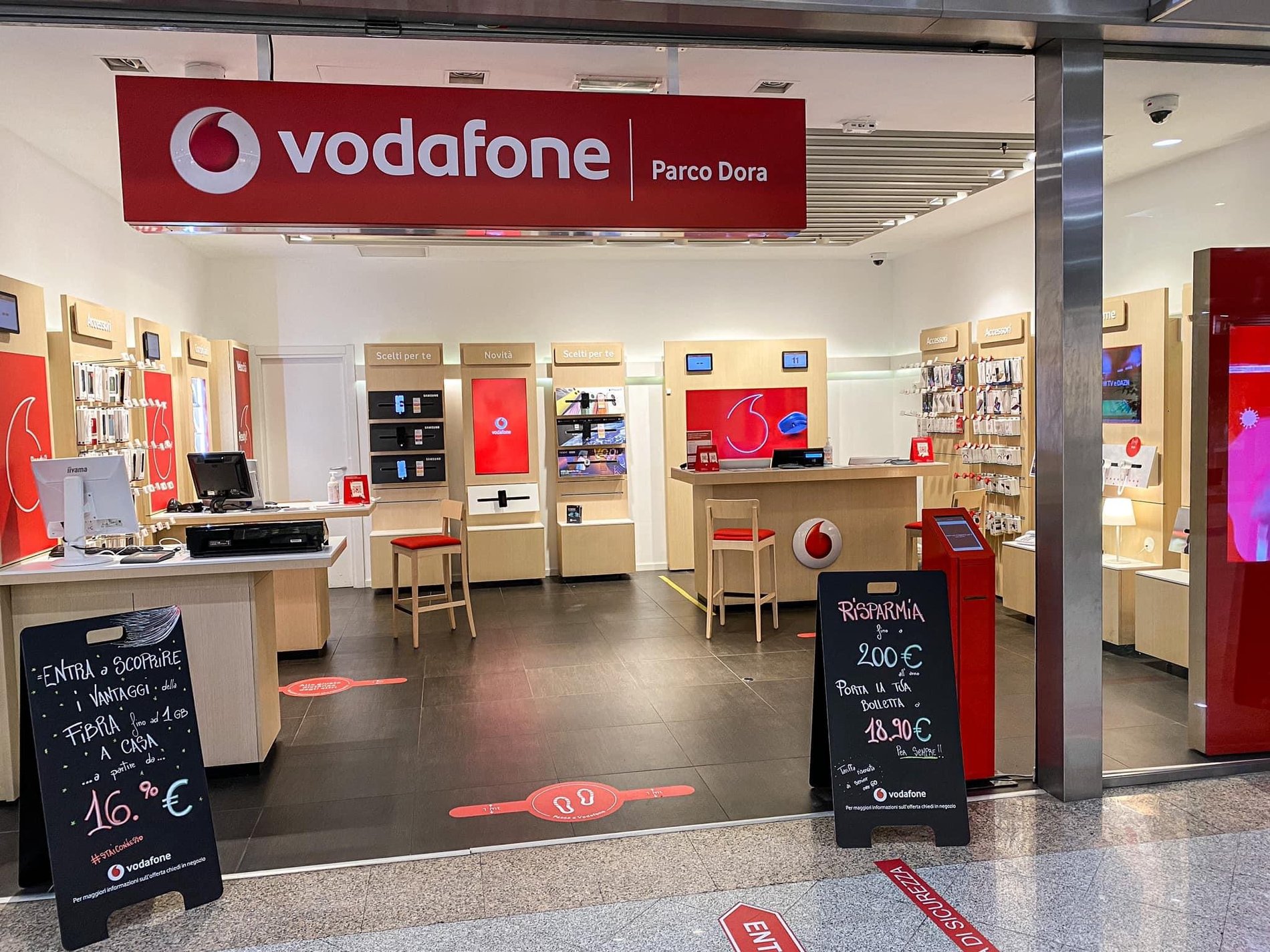 Vodafone Store | Parco Dora: Via Treviso 24, 10144 Torino (TO)