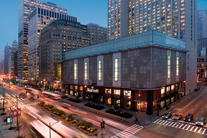 FedEx Office Hotel & Convention Center - Chicago, IL - 540 N Michigan ...