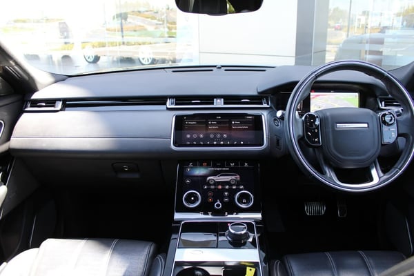 Essendon Land Rover | Land Rover Retailer in Essendon Fields VIC, Australia
