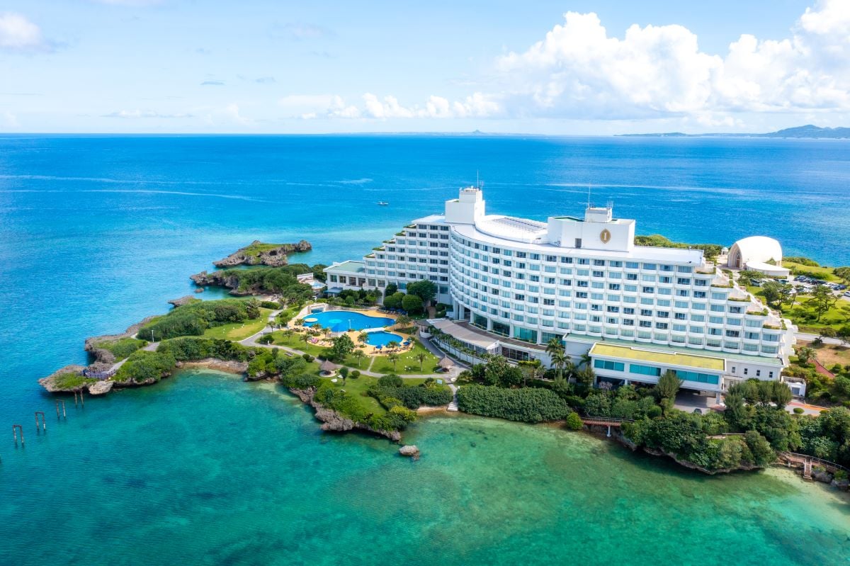 青く輝く海とエネルギッシュな太陽を思いっきり楽しめる満点リゾート【沖縄県 ANAインターコンチネンタル万座ビーチリゾート】 | JTBスタッフ ...