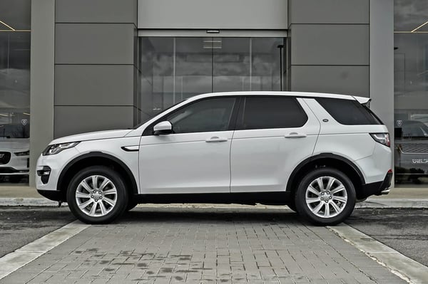 Essendon Land Rover | Land Rover Retailer in Essendon Fields VIC, Australia