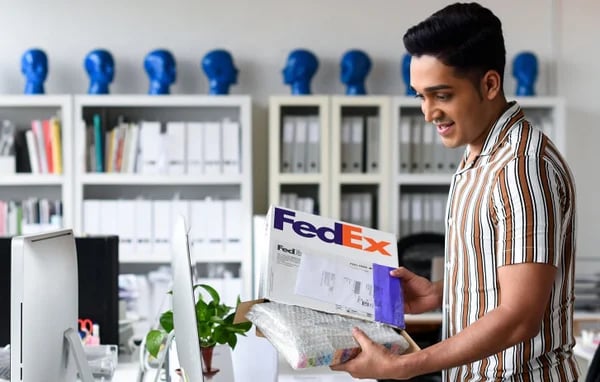 Shipping locations near you | FedEx Burbank