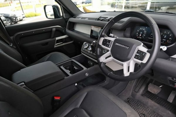 Essendon Land Rover | Land Rover Retailer in Essendon Fields VIC, Australia