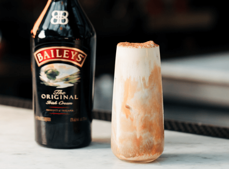 Baileys Cream Float Cappuccinowith Irish Cream | Baileys GB