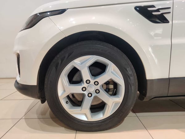 Land Rover Modi Motors, Mumbai | Retailer | Mumbai, IN