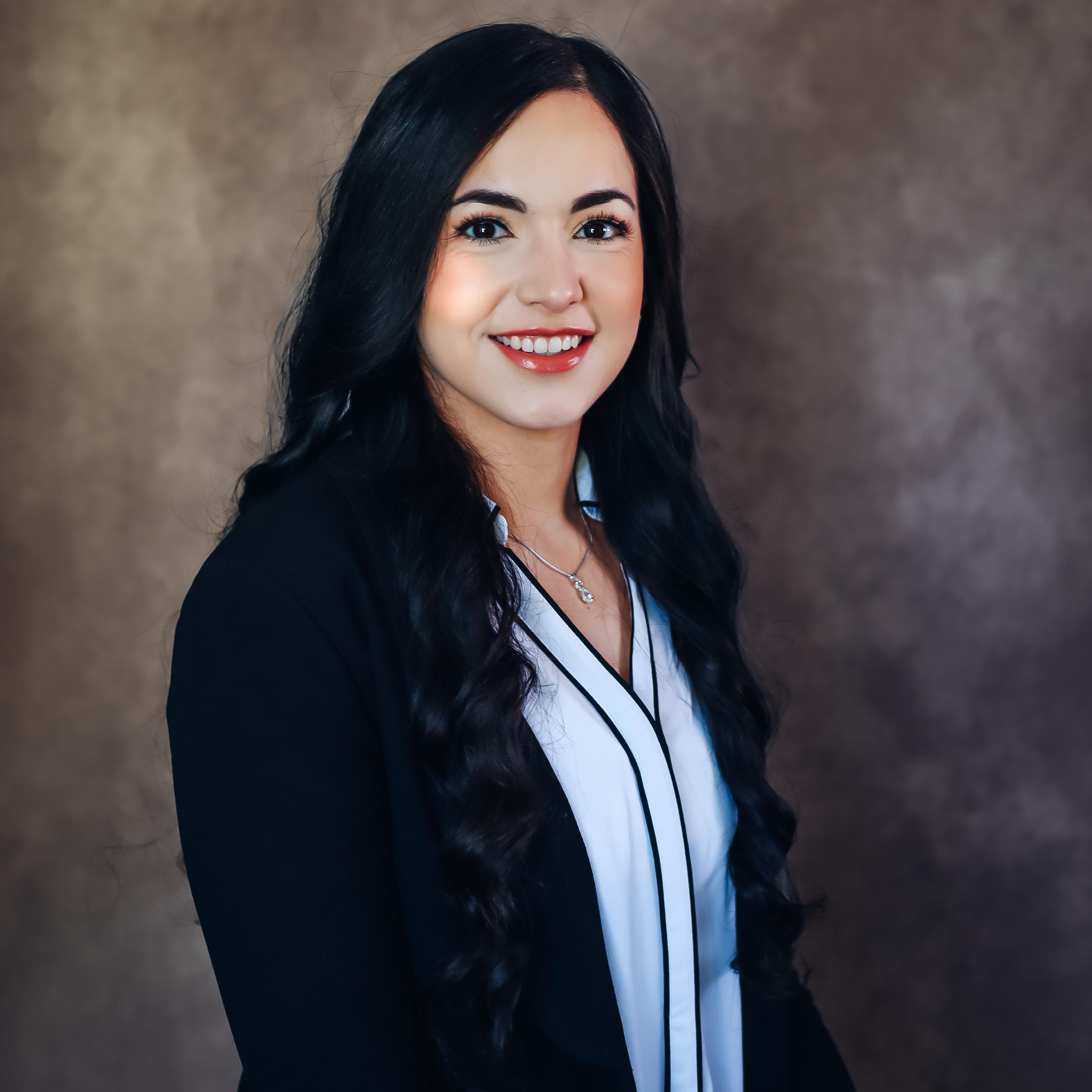 Vanelly Lozoya Barraza - Farmers Insurance Agent in Roswell, NM