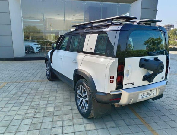 About Land Rover Cargo Motors