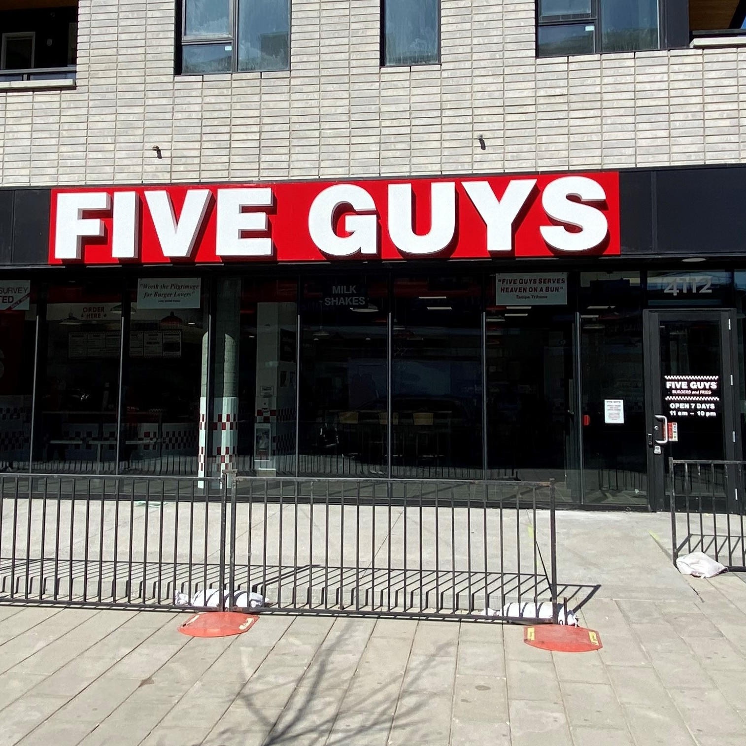 Five Guys : Cheeseburger, hot dog, fries, and milkshakes in Calgary