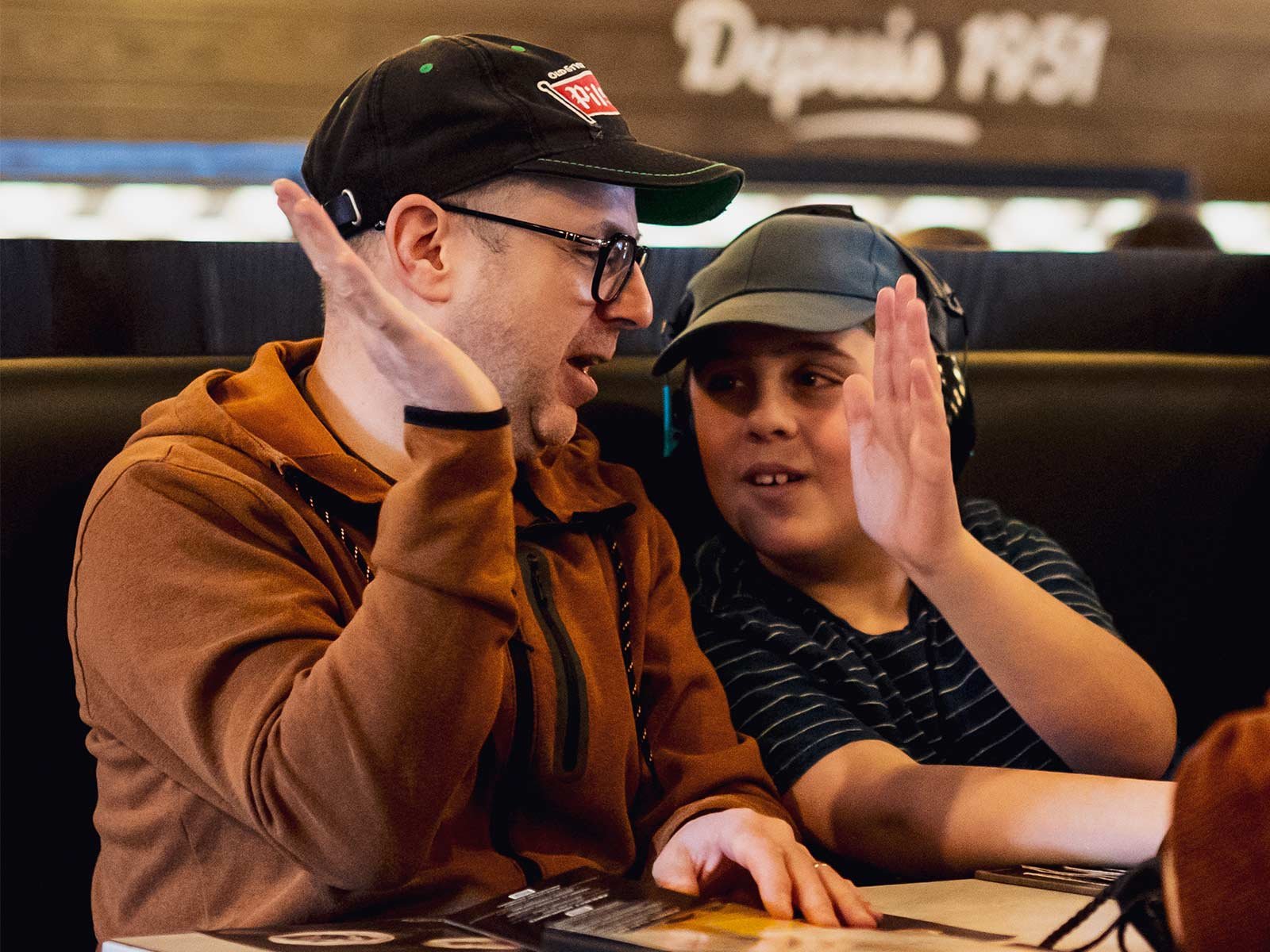 St-Hubert Hull (Gatineau) Restaurant & Bar | Dining Room | Takeout ...