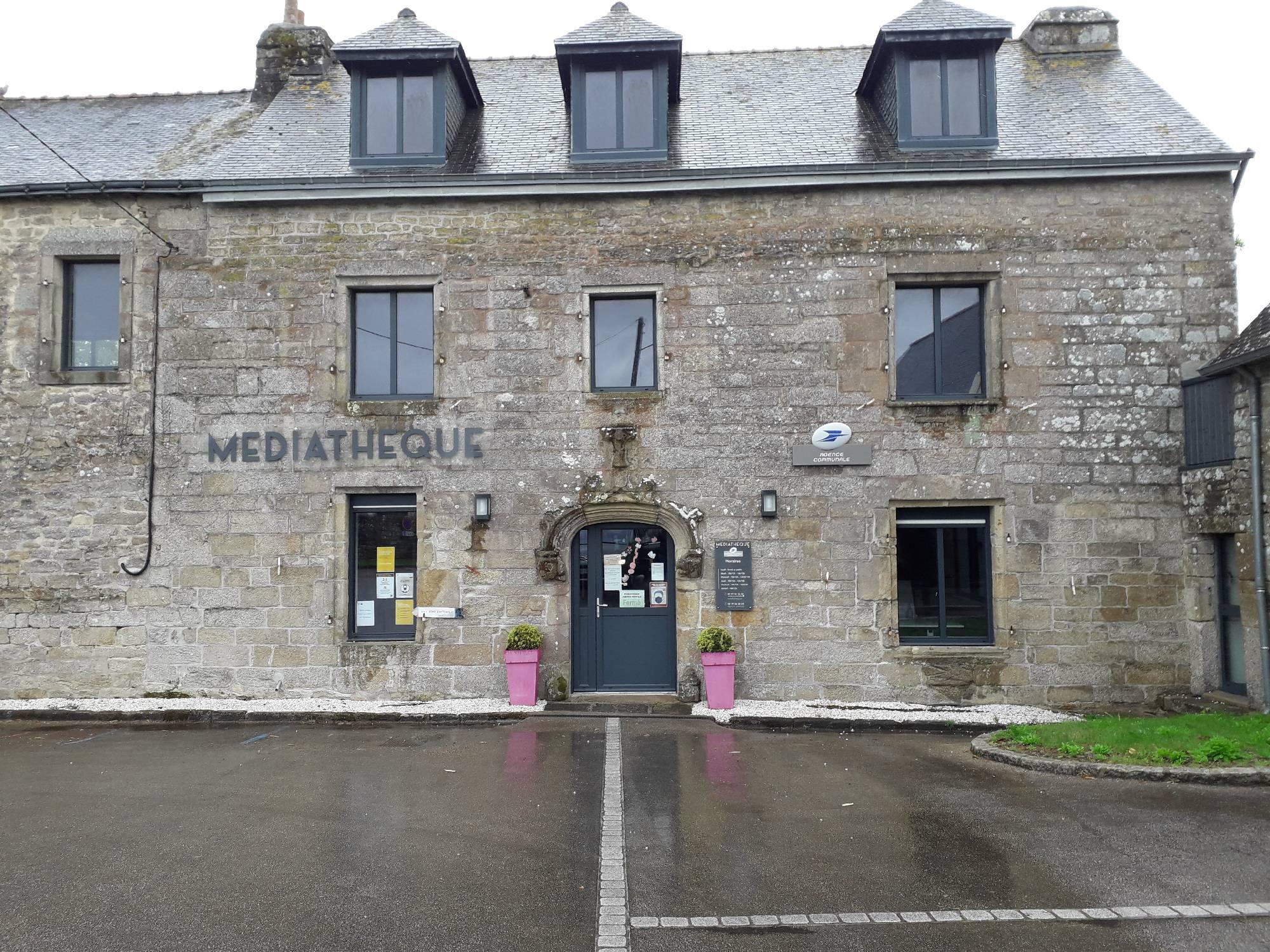 La Poste Agence Communale MESLAN Mairie (56320) - La Poste